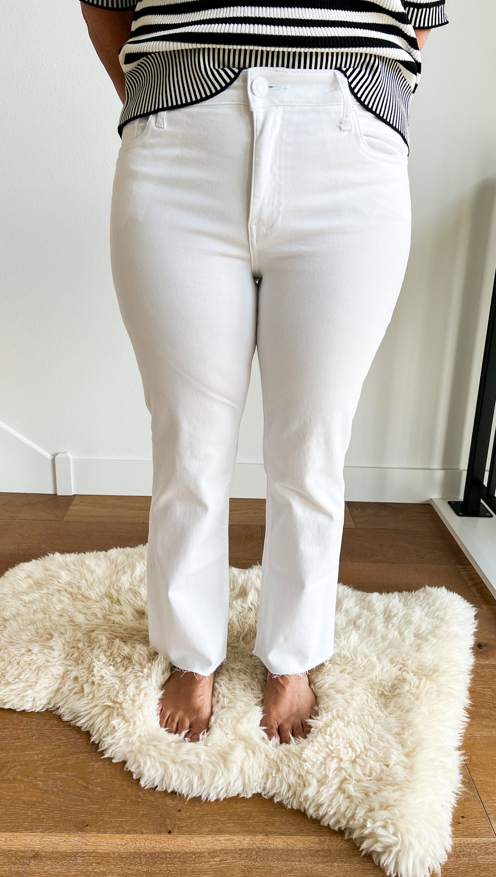 Naomi White High Rise – CornerHubBoutique